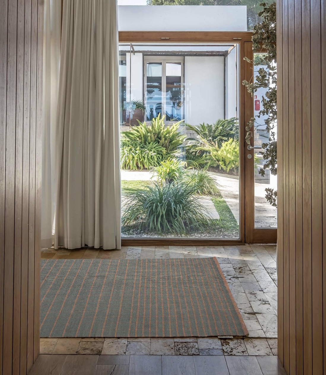 Size and Fitting Rug Guide – Hygge Design